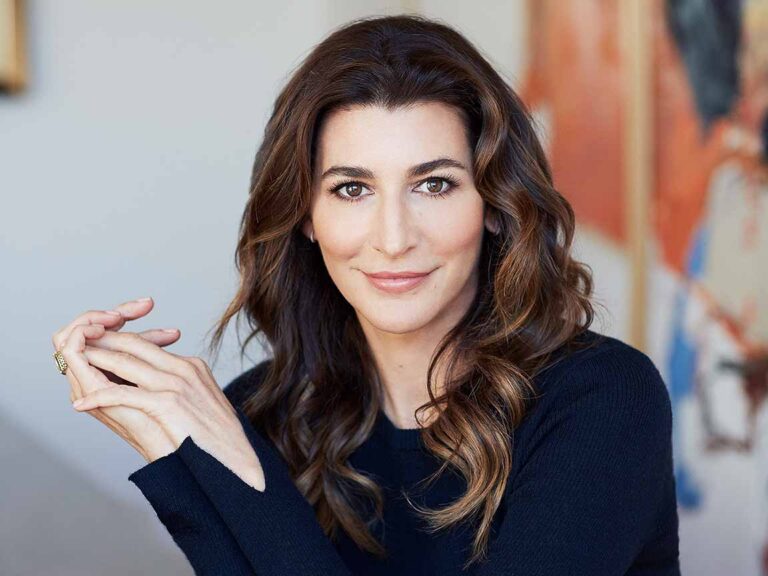 Carisa Janes - Cosmetic Executive Women