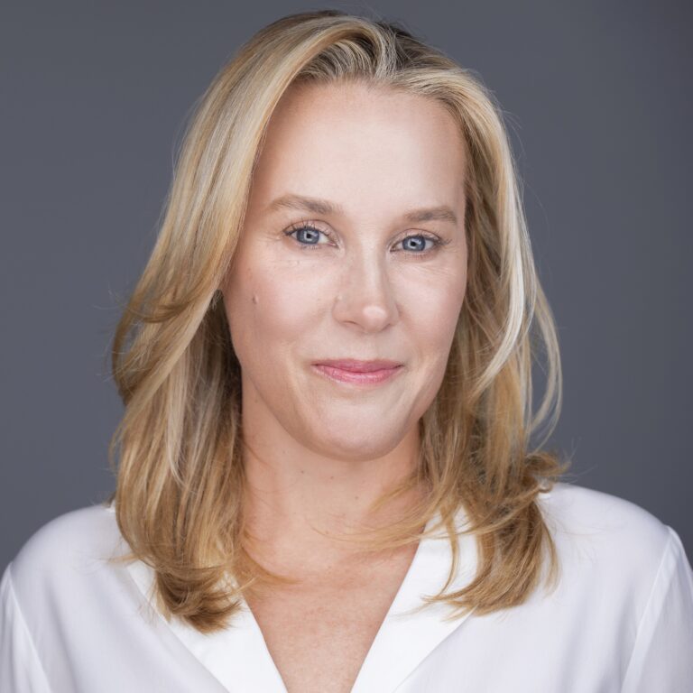 Amy Risley - Cosmetic Executive Women