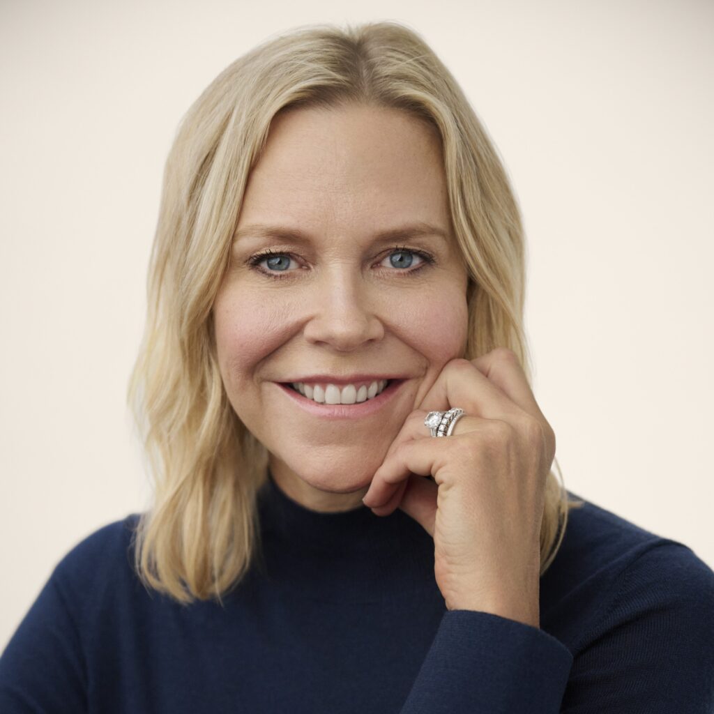 Holly Thaggard - Cosmetic Executive Women