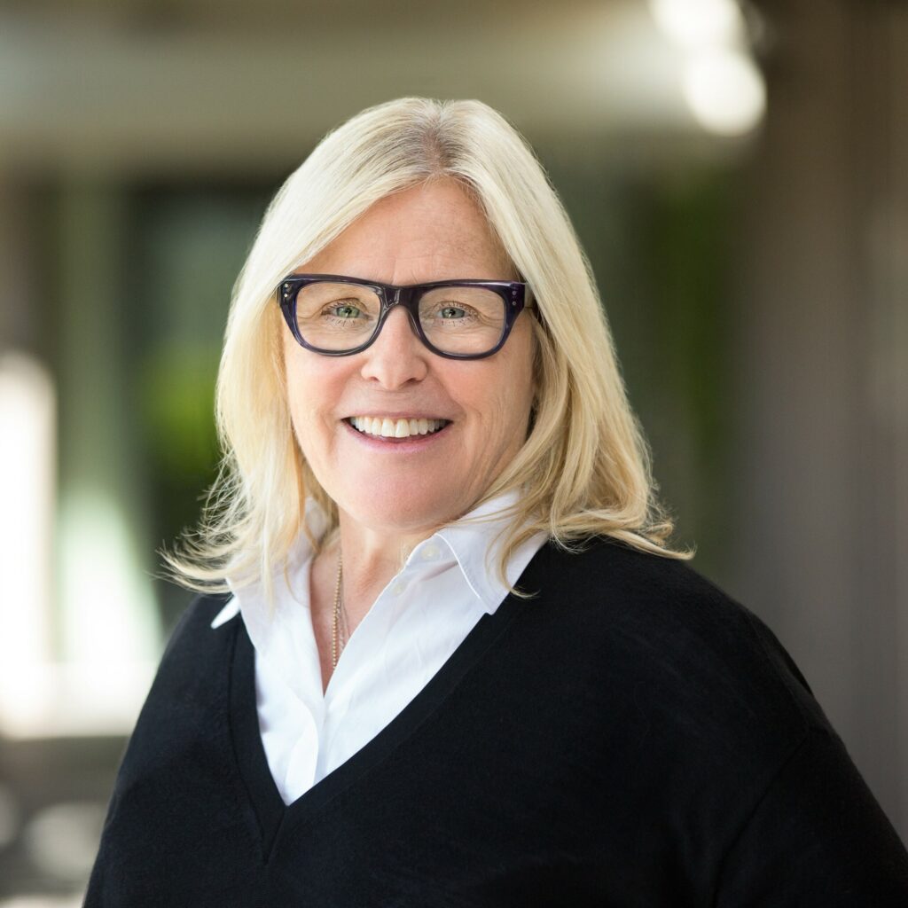 Amy Errett - Cosmetic Executive Women