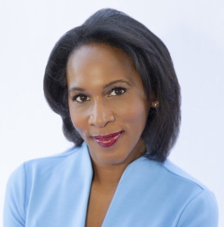 Monique Davis - Cosmetic Executive Women