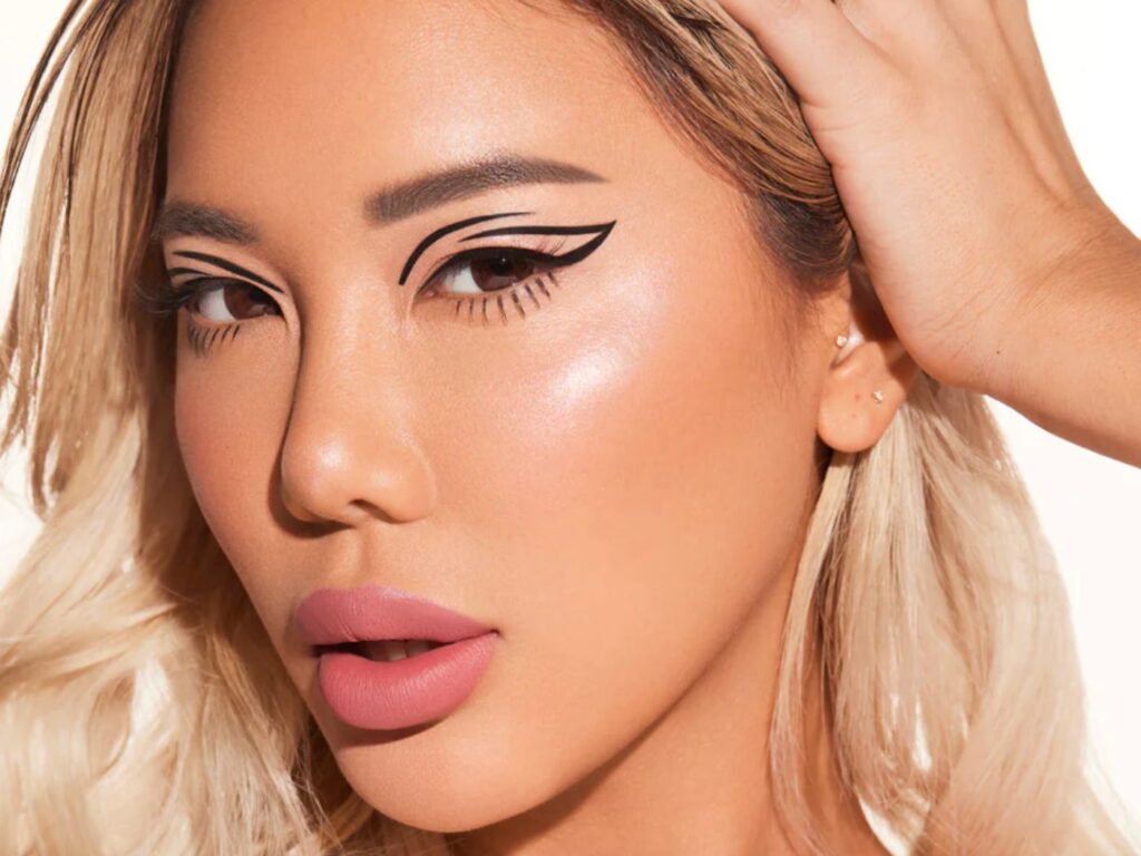 LaBomme Beauty Set to Explode