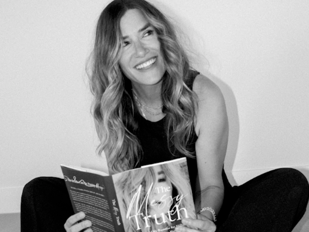 Avon’s Iconic Brochure Gets Digital Makeover - Cosmetic Executive Women